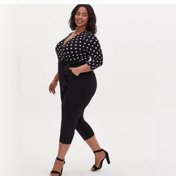torrid | Pants & Jumpsuits | Torrid Black White Polka Dot Cropped ...